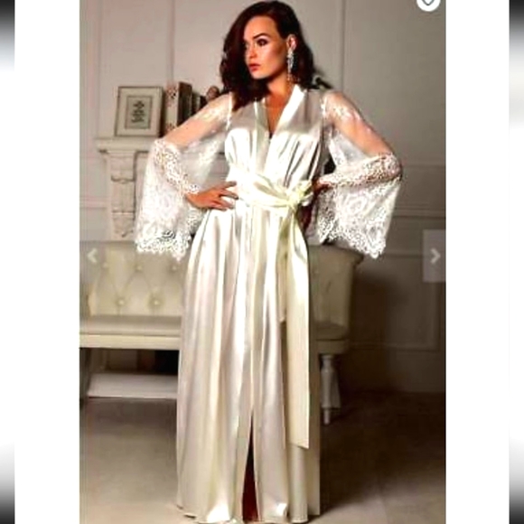 Intimates & Sleepwear | New Gold Satin Lace Robe Size Medium | Poshmark